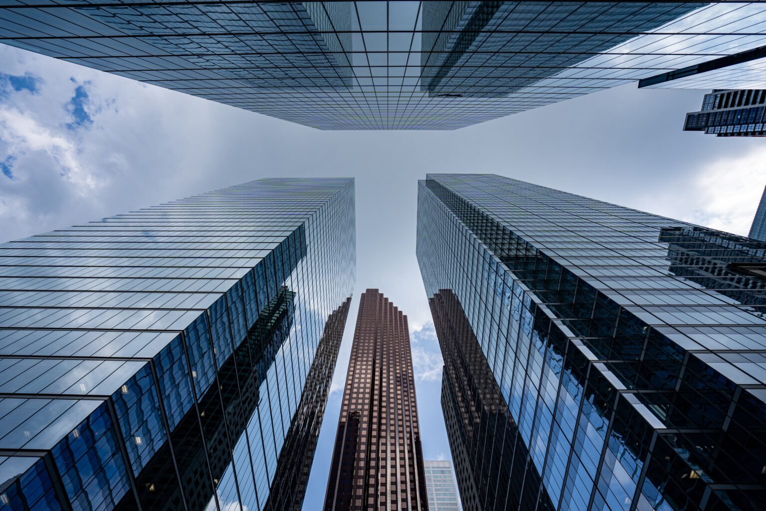 How to Start a Bank in 2025: Everything You Need to Know | Eternity Law ...
